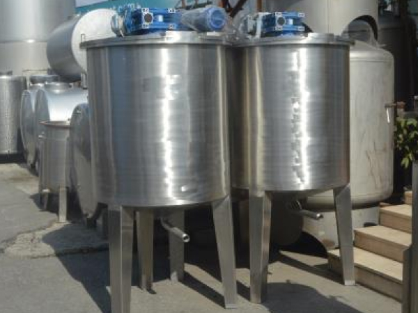Mixer Tanks
